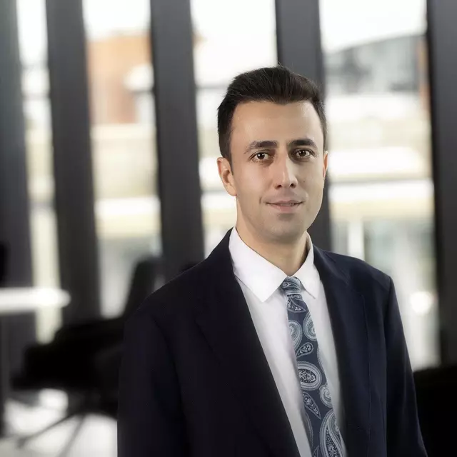 Ali Ghanbari - Academic Staff