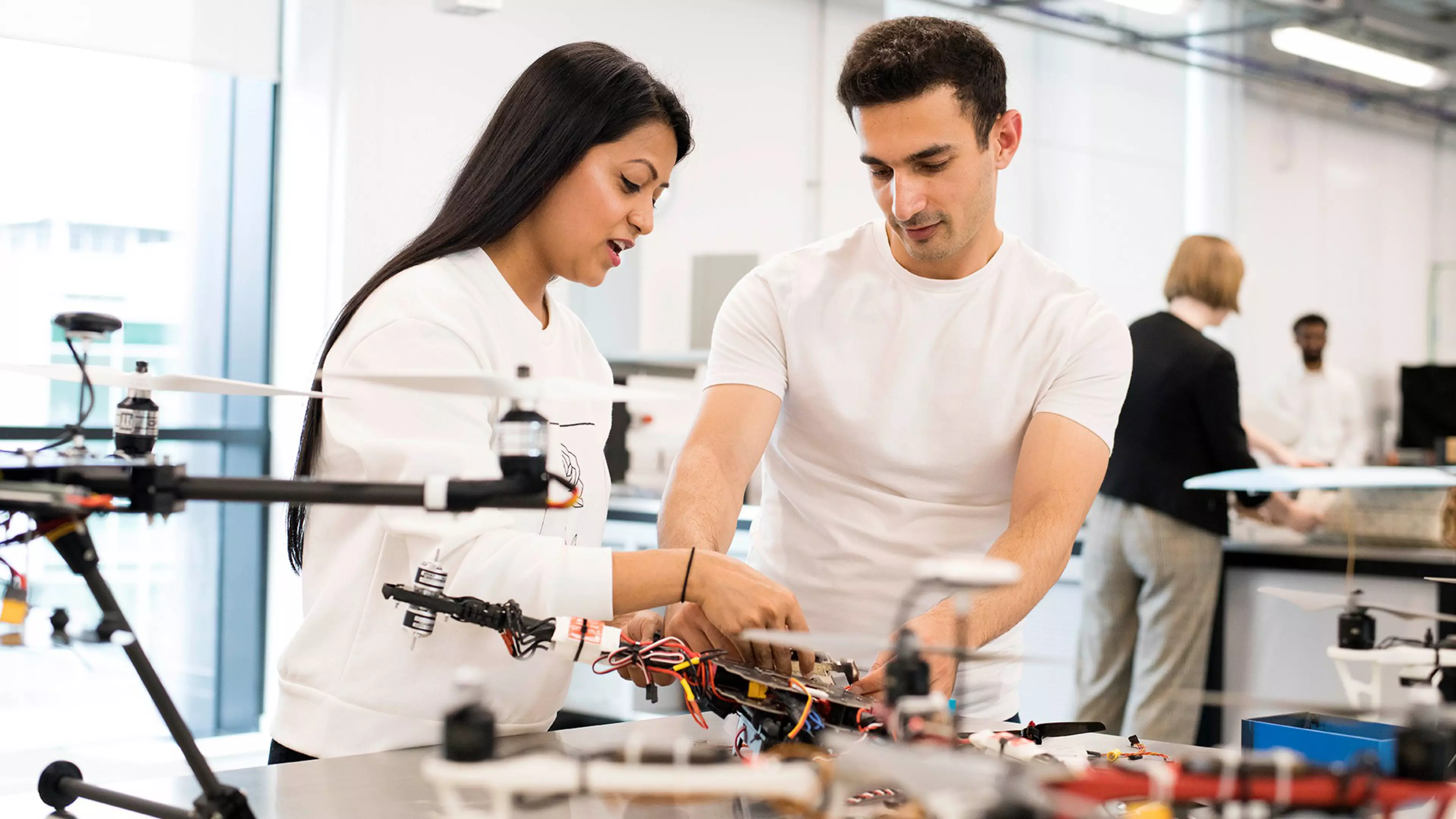 Become an Aerospace Engineer | Step by Step Guide