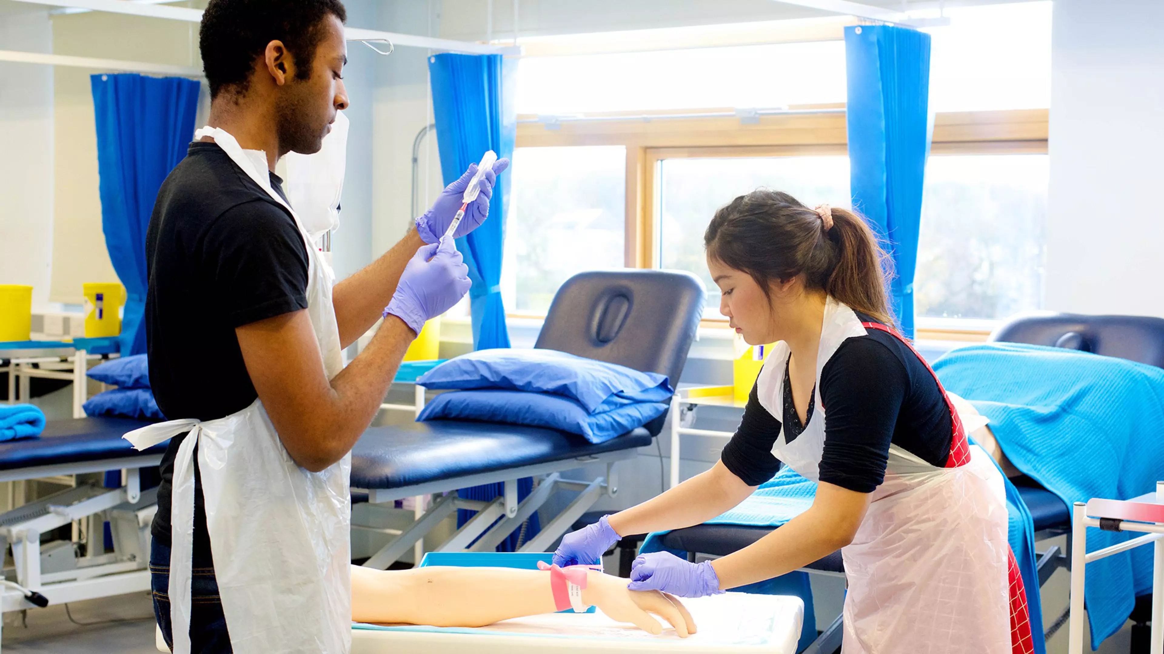 Becoming a Doctor in the UK | Step by Step Guide